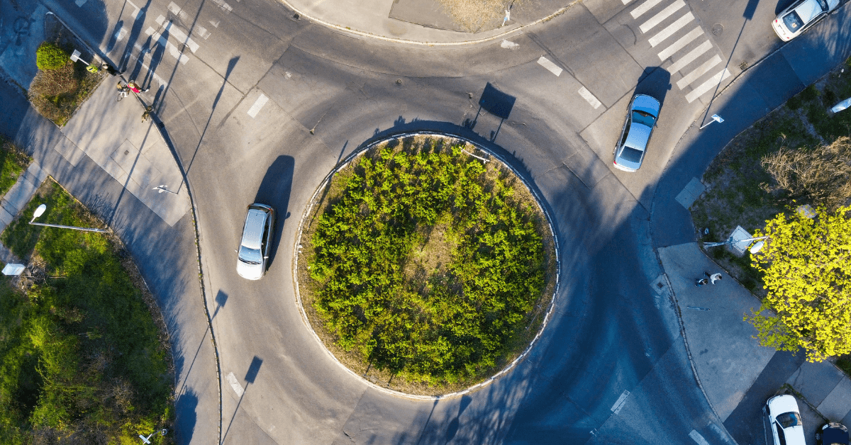 Como Circular Corretamente nas Rotundas | Seguropordias.pt